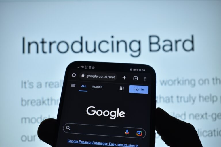 Google announces two new features for its language model Bard | DailyAI